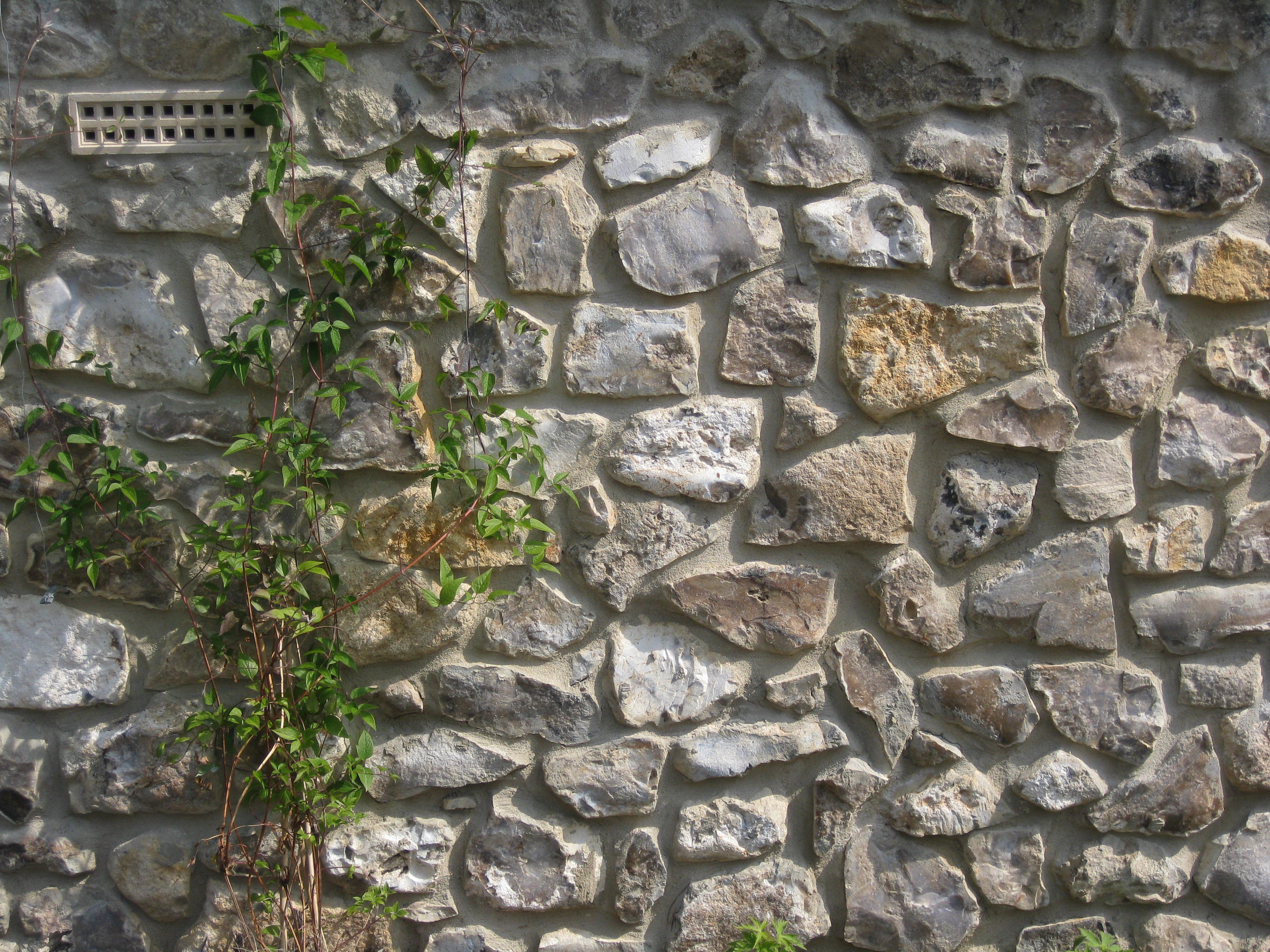 Small, Medium and Large Faced Flint Stone Mixed - Broadhayes Stone